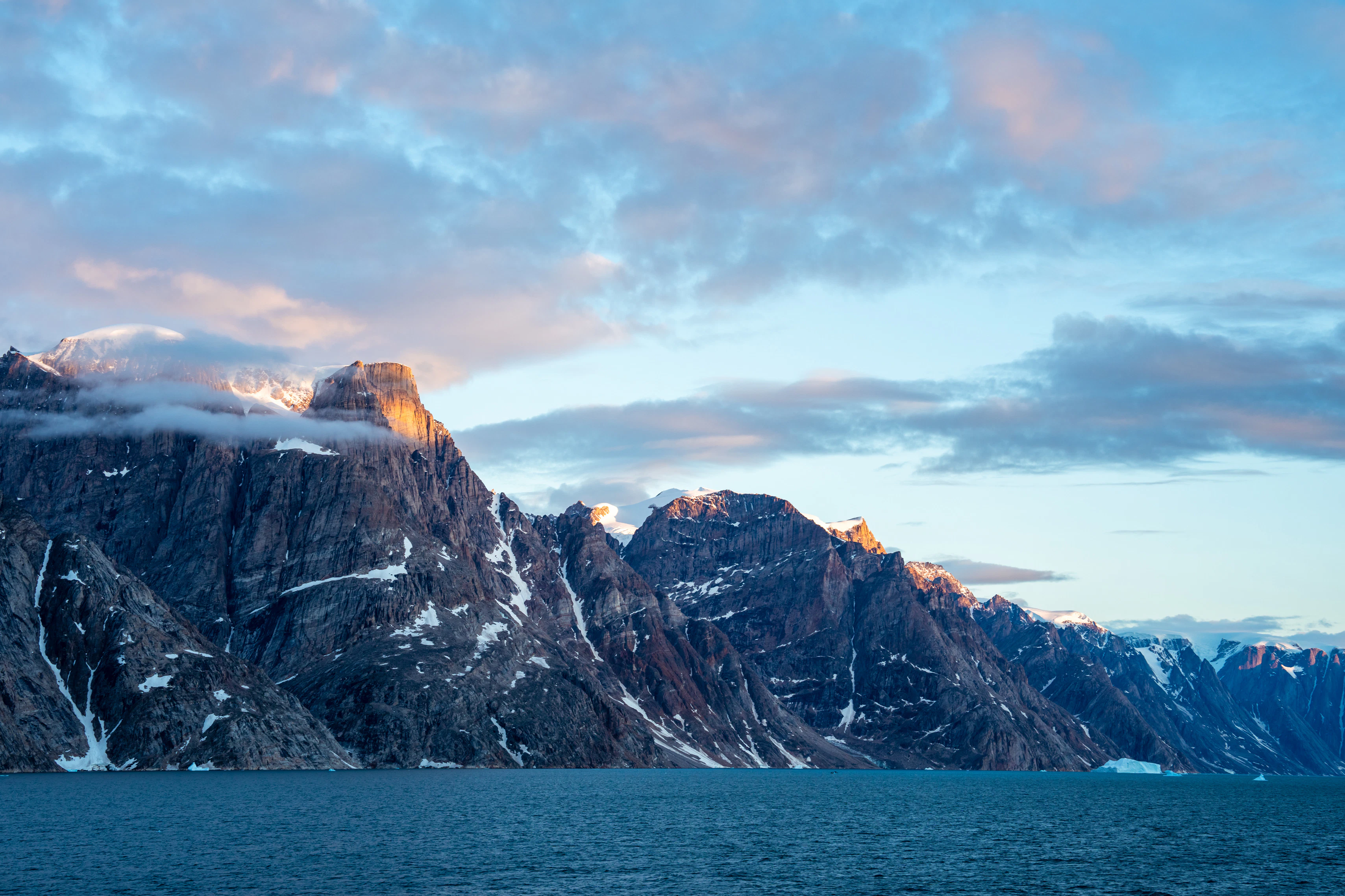 Greenland Cruises & Expeditions: Discover Your Adventure - Vantage ...