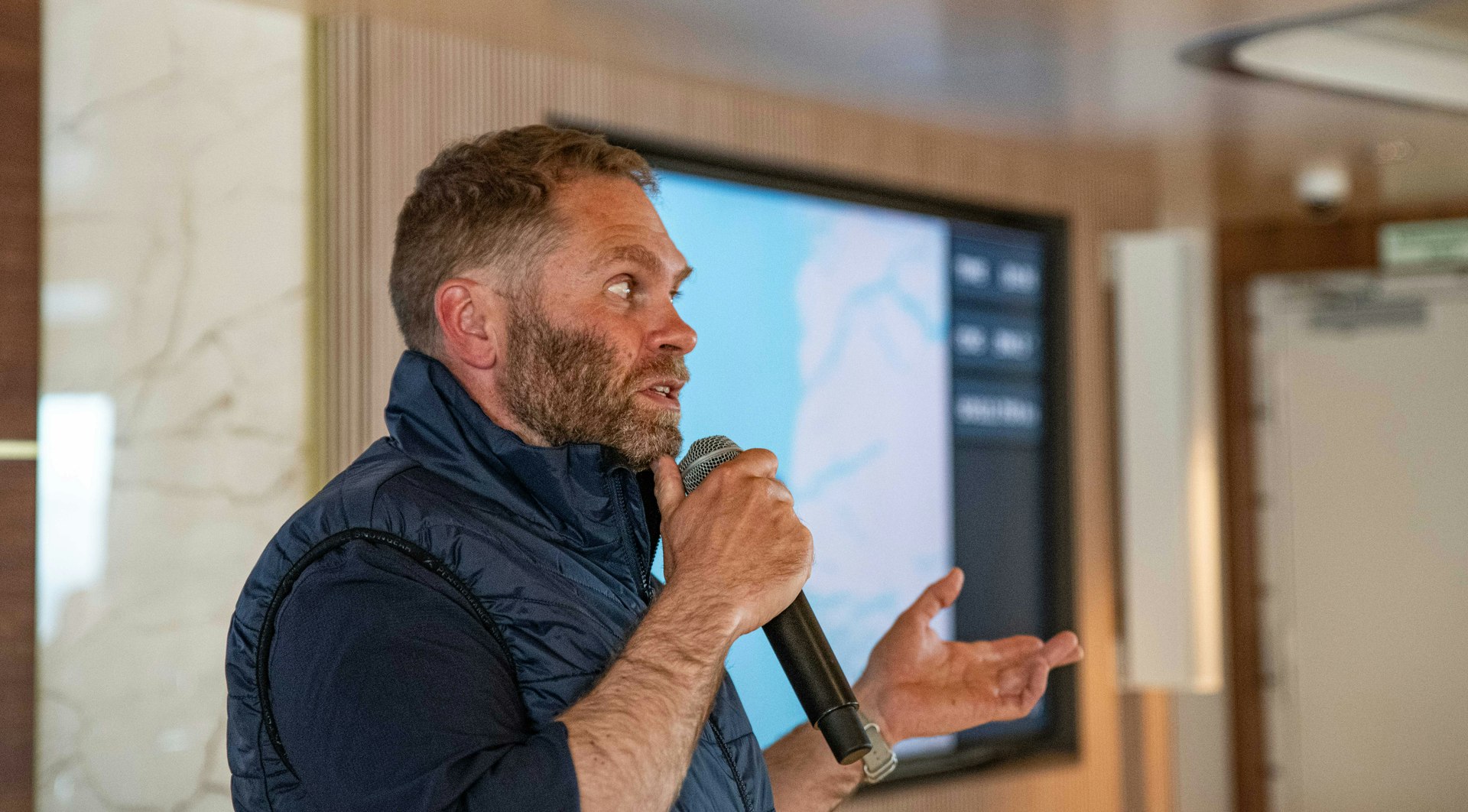 Greg Mortimer | Our Advanced, Purpose Built Expedition Ship - Aurora ...